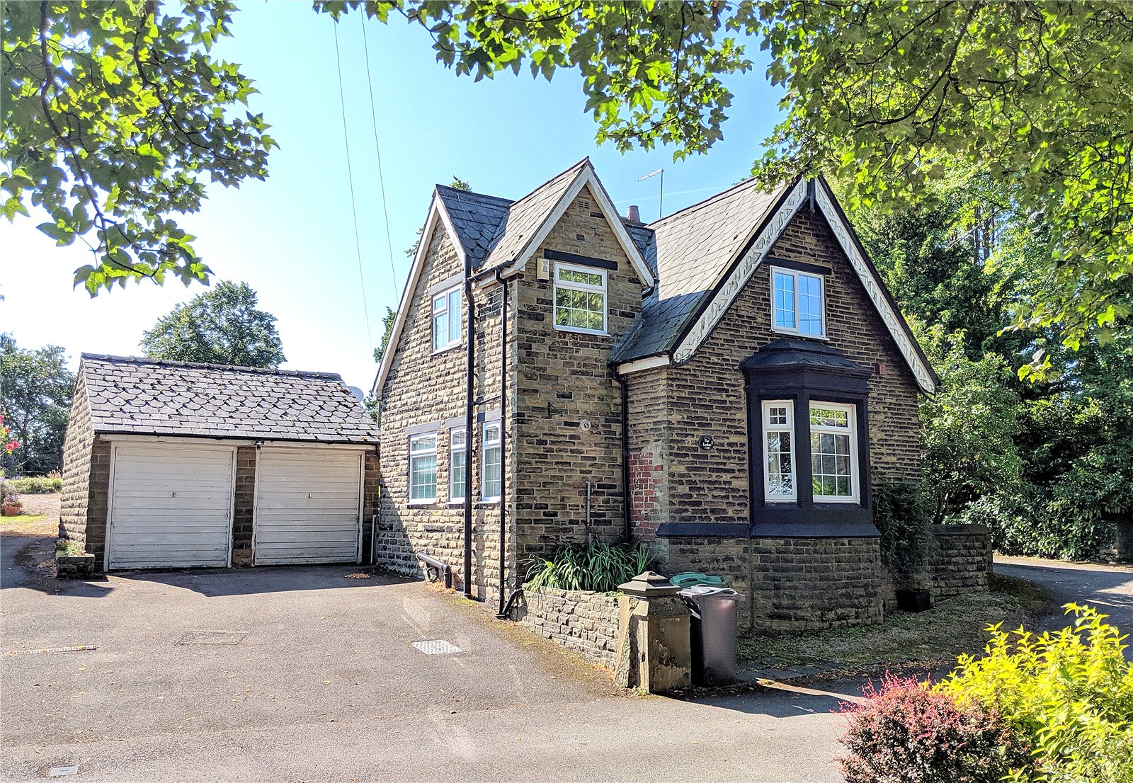 Whitegates Mirfield 3 Bedroom House Sstc In Hopton Hall Lane Mirfield