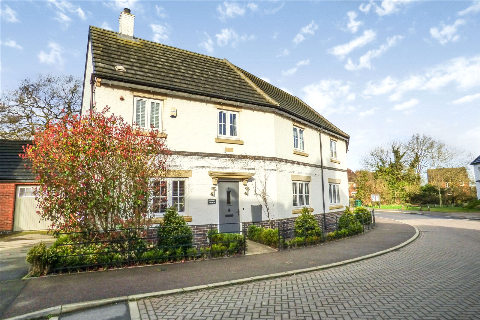 Whitegates Broughton Astley 3 Bedroom House Sstc In Ridleys Close