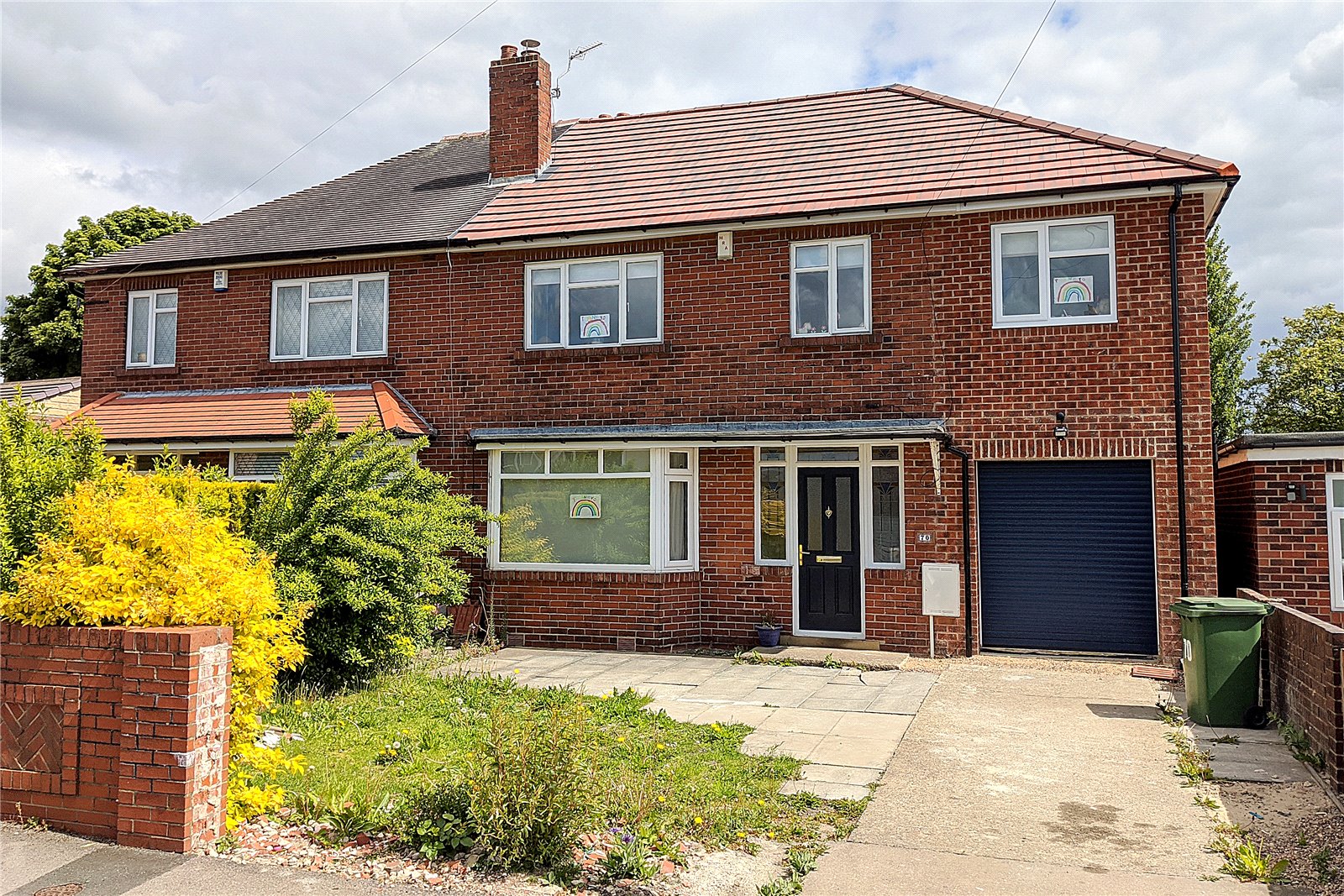 Whitegates Mirfield 4 Bedroom House Sstc In Wellhouse Lane Mirfield