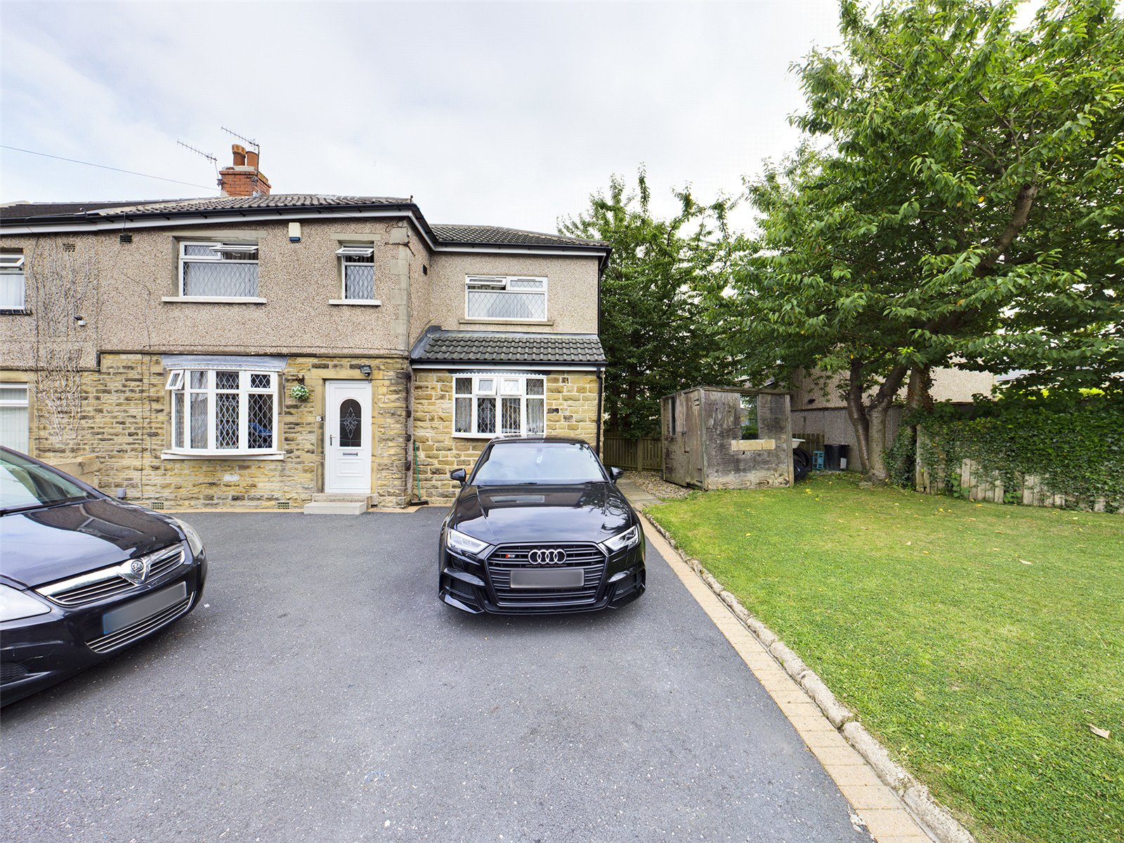 Whitegates Bradford 4 Bedroom House Sstc In Southmere Grove Bradford