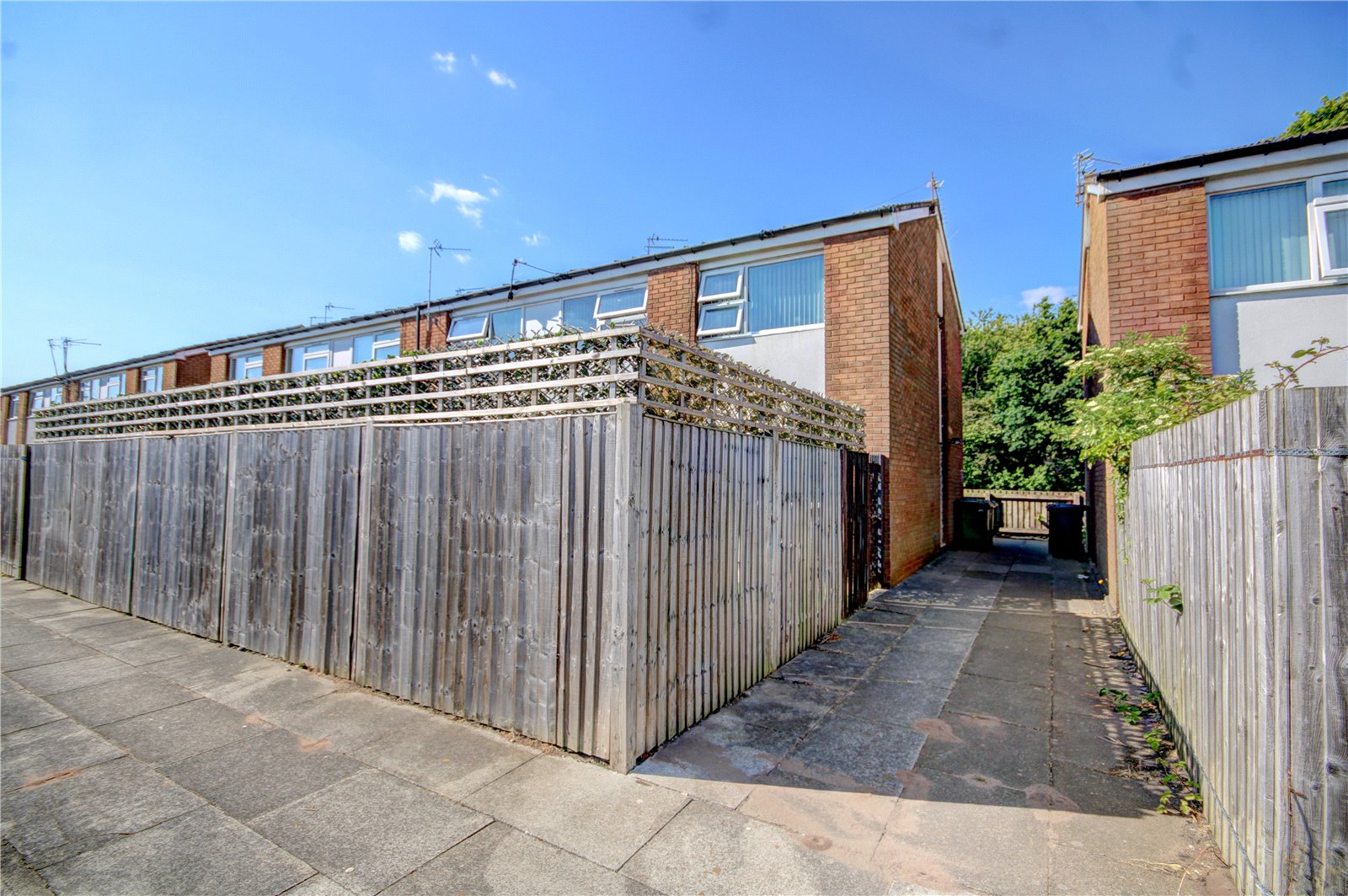 Stonyfield, Netherton, Merseyside | Whitegates